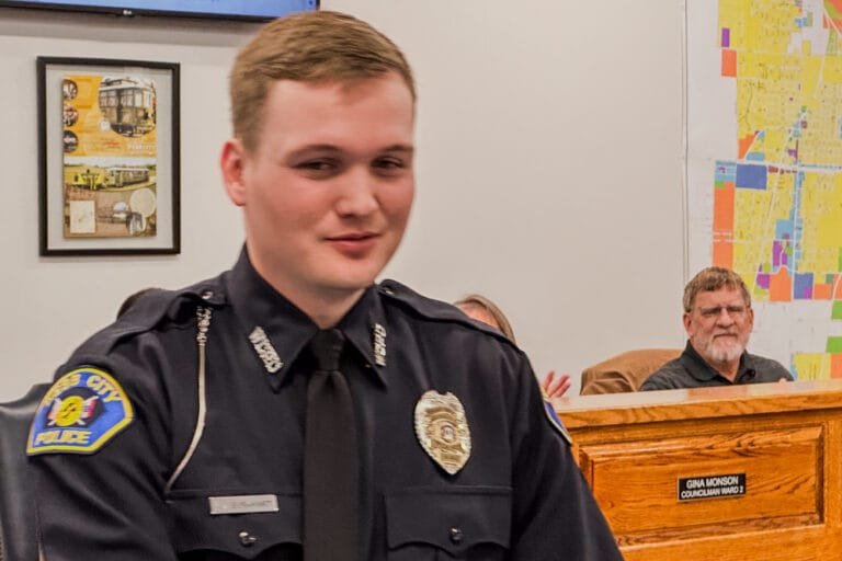 Badge ceremony brings WCPD up to full strength - Webb City Sentinel
