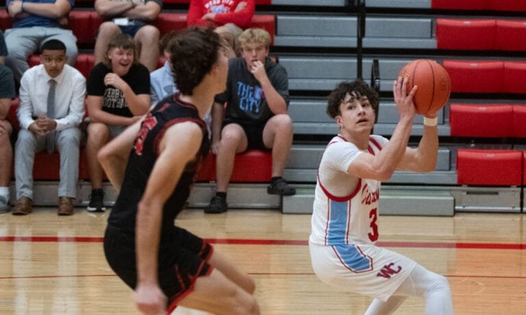 Basketball teams on conference winning streaks - Webb City Sentinel